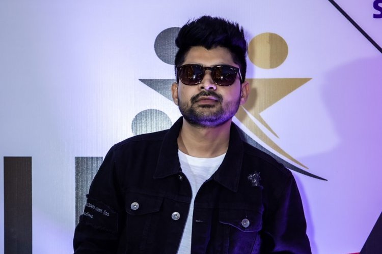 Meet Singer Rahul Ranjan – The new Internet sensation winning the heart ...