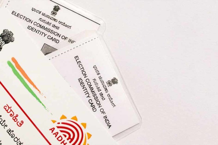 Identify the original Aadhaar Card in a pinch, just follow these easy ...