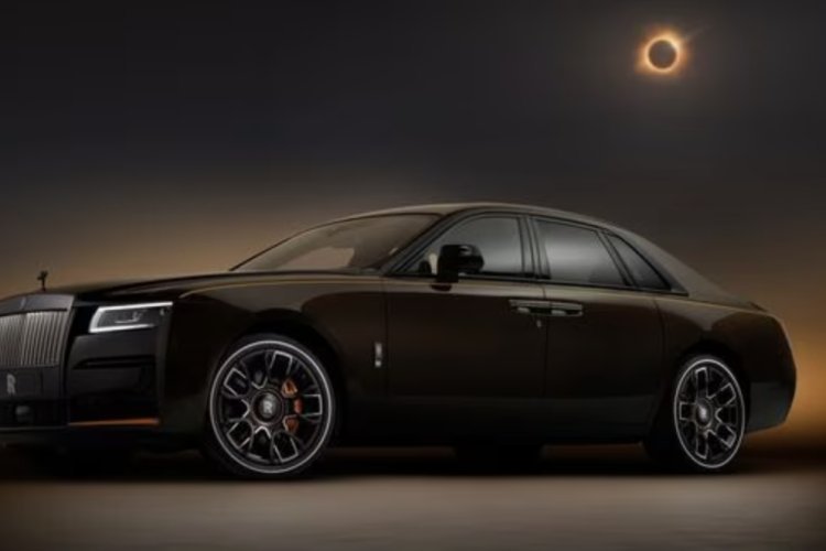 Rolls-Royce Black Badge Ghost Ékleipsis introduced, this luxury car is ...